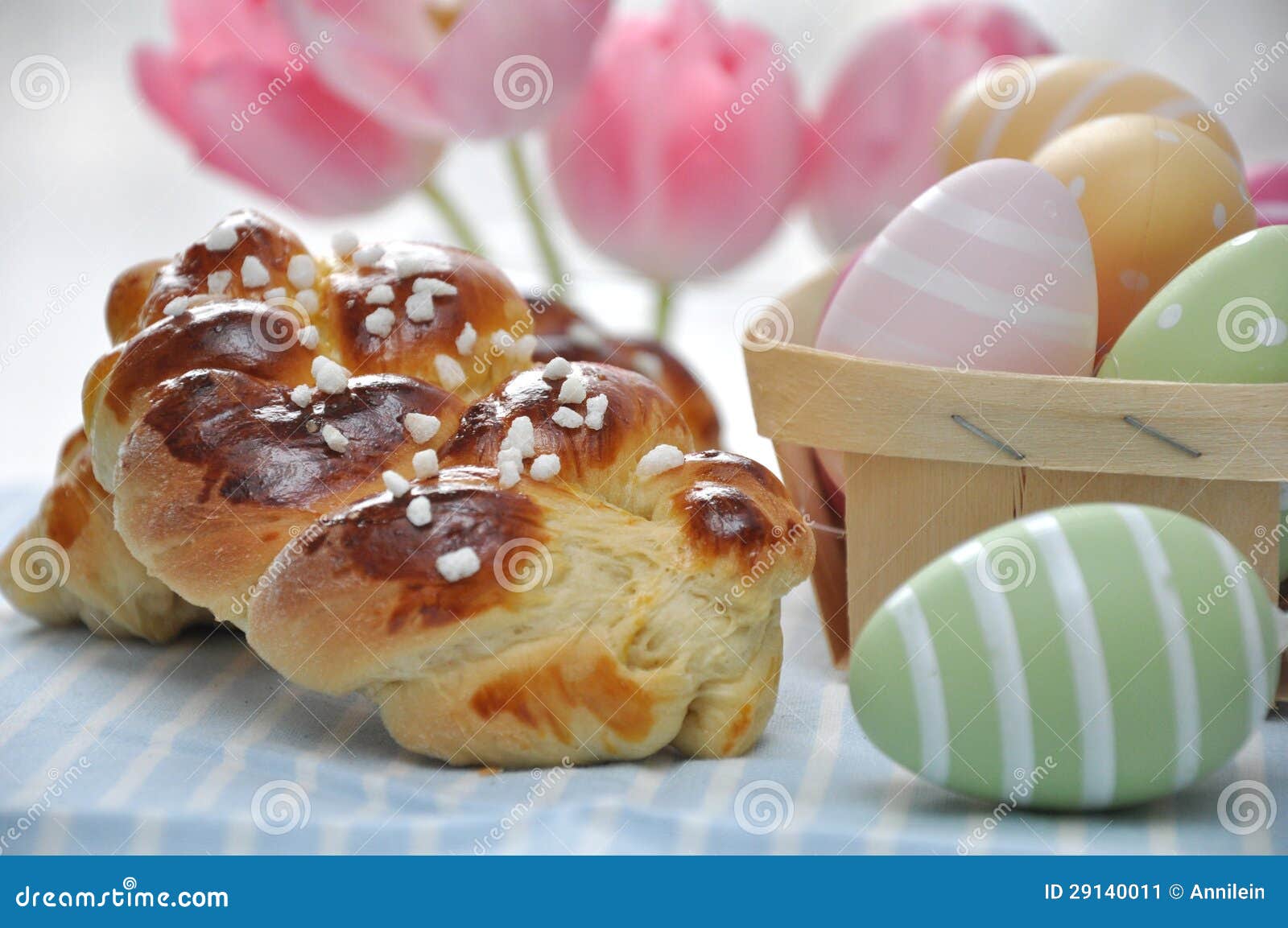 Het Zoete Duitse Brood Van Pasen Stock Afbeelding - Image of cijfer ...