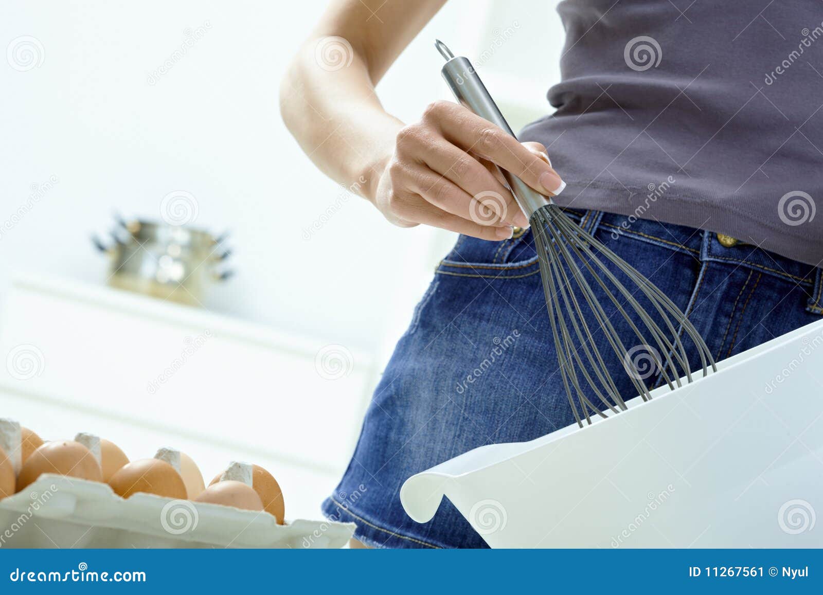 Het zwaaien van eieren stock afbeelding. Image of alleen - 11267561