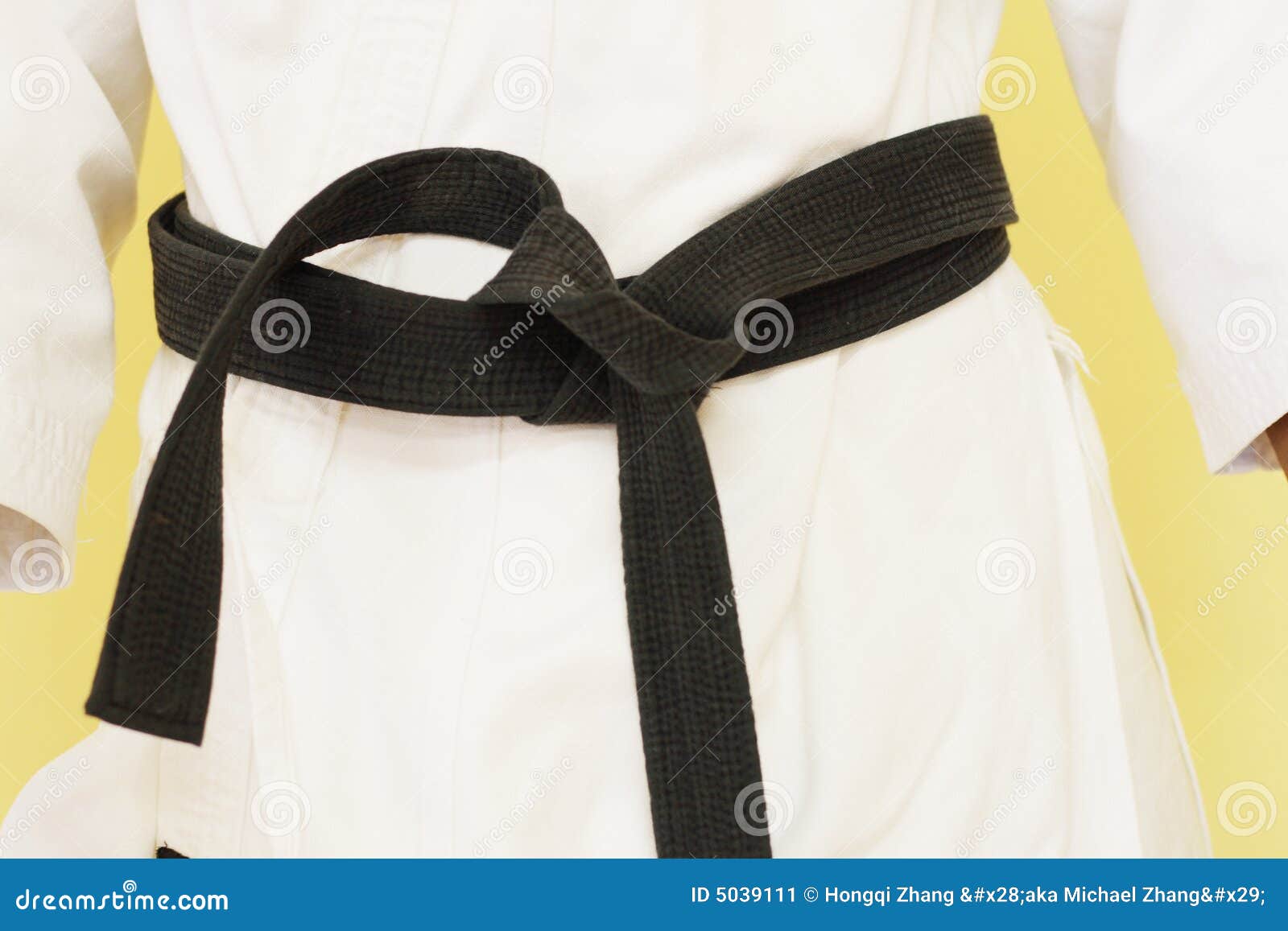 Het Zwarte Band Van De Karate Stock Afbeelding - Image of actief, wapen ...