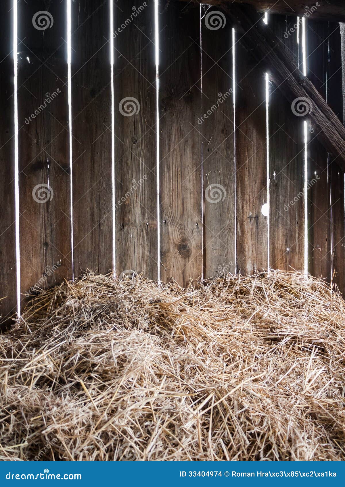 Heu-Scheune stockfoto. Bild von haus, leuchte, gealtert - 33404974
