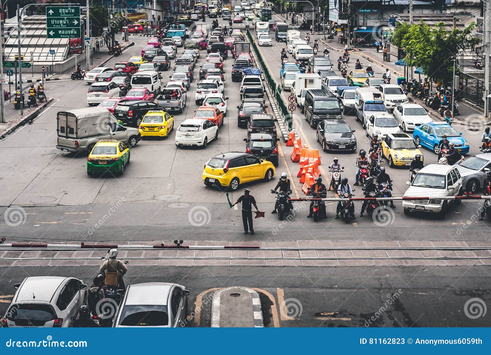 Heure de pointe à Bangkok photo stock éditorial. Image du gens - 81162823