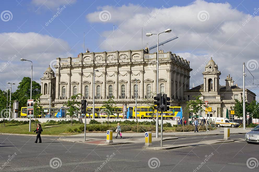 Heuston Train Station in Dublin Editorial Photo - Image of summer ...