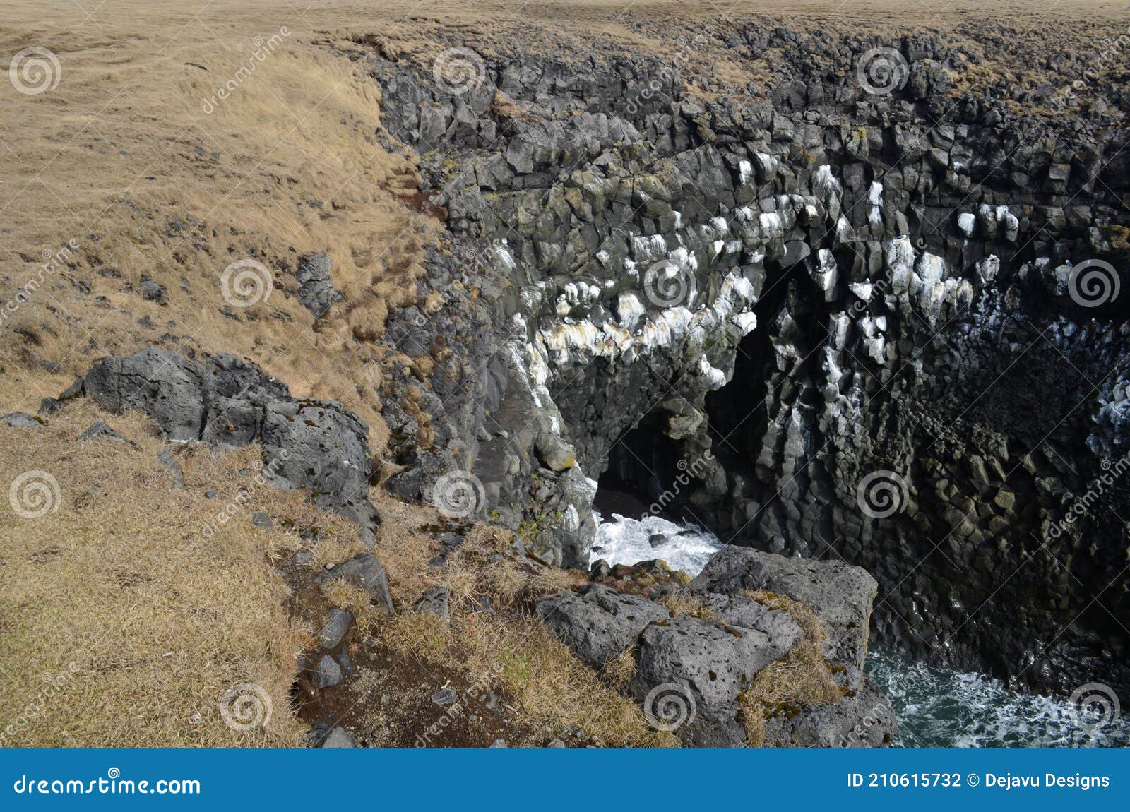Hexagonal Basalt Columns and Rocky Cliffs in Arnastapi Stock Photo ...