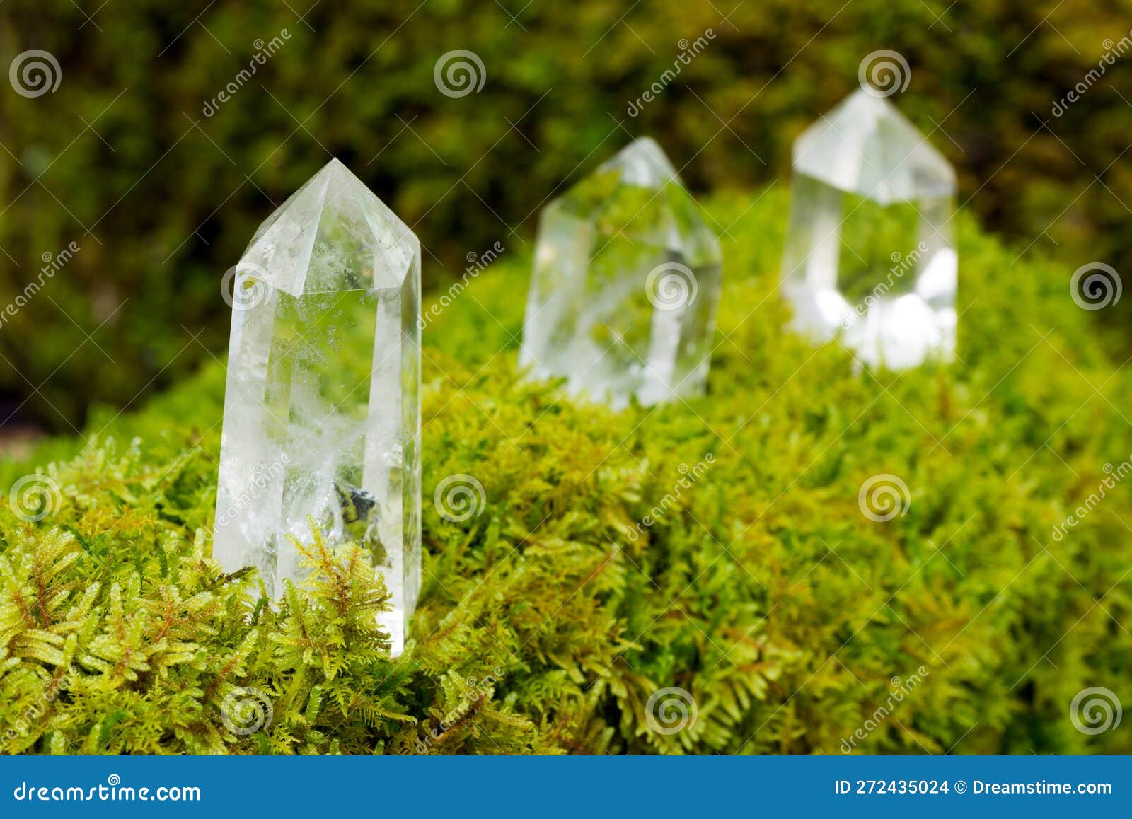 Hexagonal quartz crystal stock photo. Image of quartz - 272435024