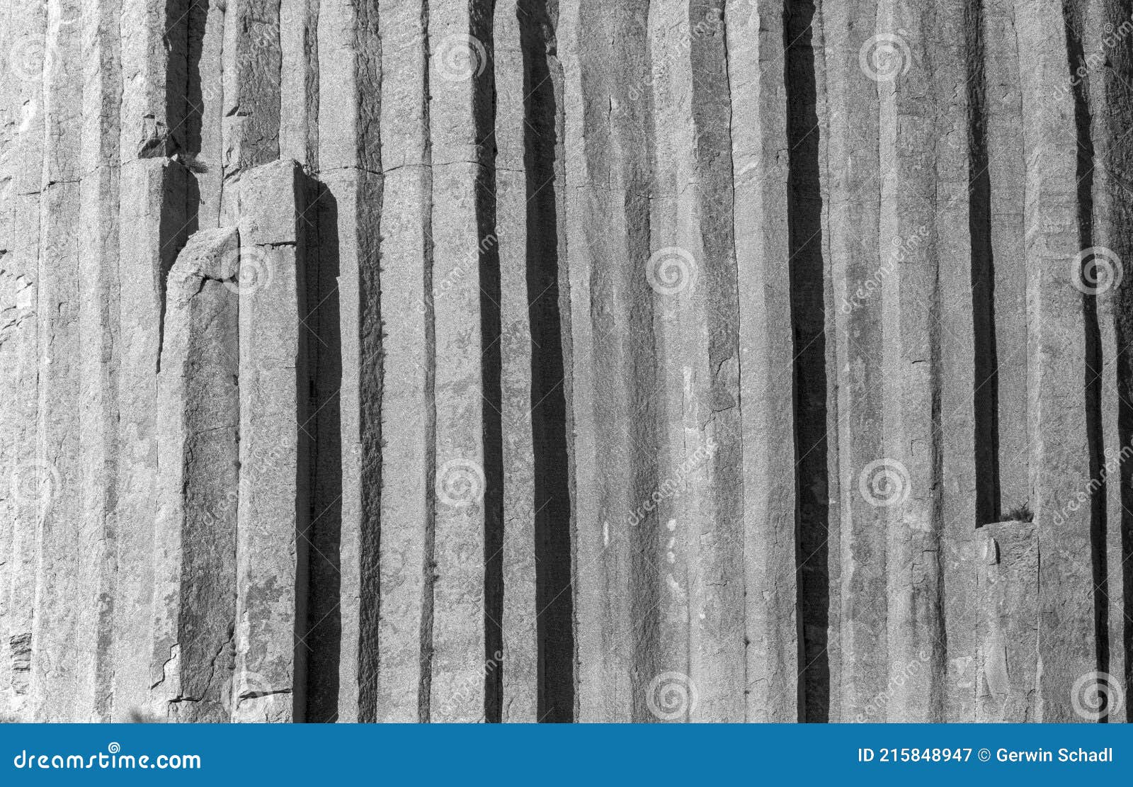 Hexagonal Volcanic Basalt Columns at Devils Tower Stock Image - Image ...