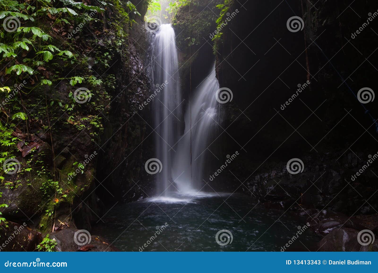 Hidden waterfall stock image. Image of fresh, season - 13413343