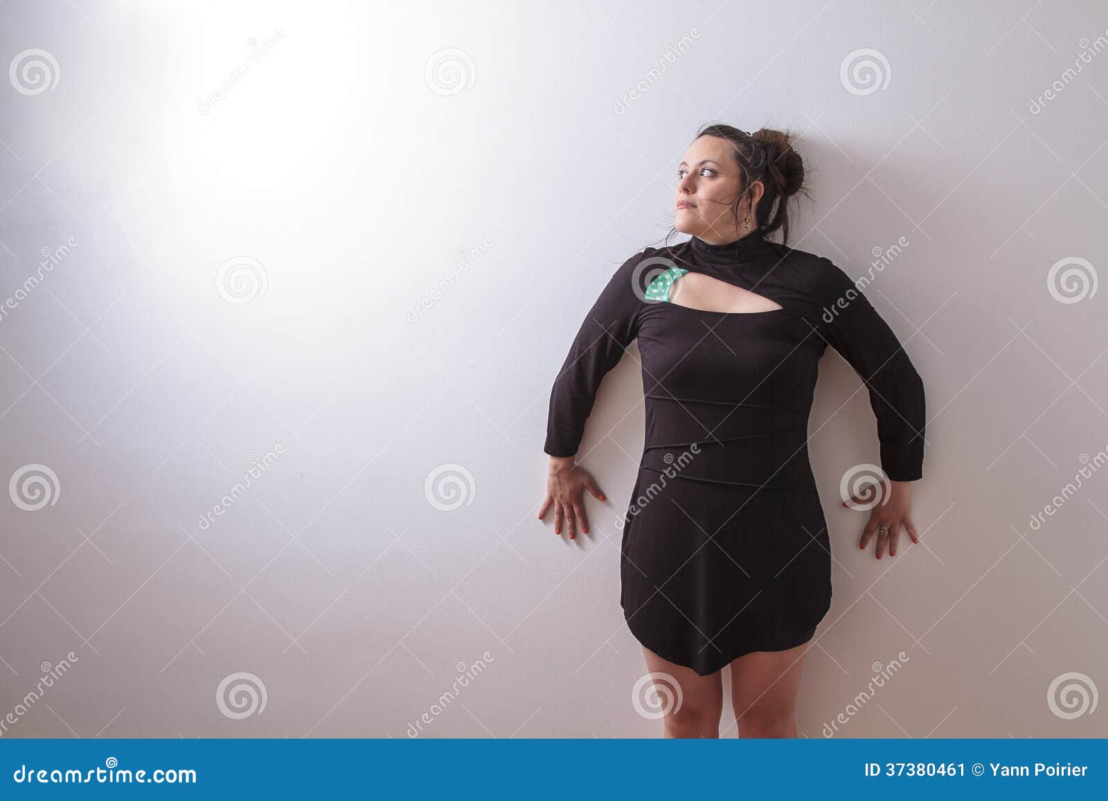 Hidding en la luz imagen de archivo. Imagen de treinta - 37380461