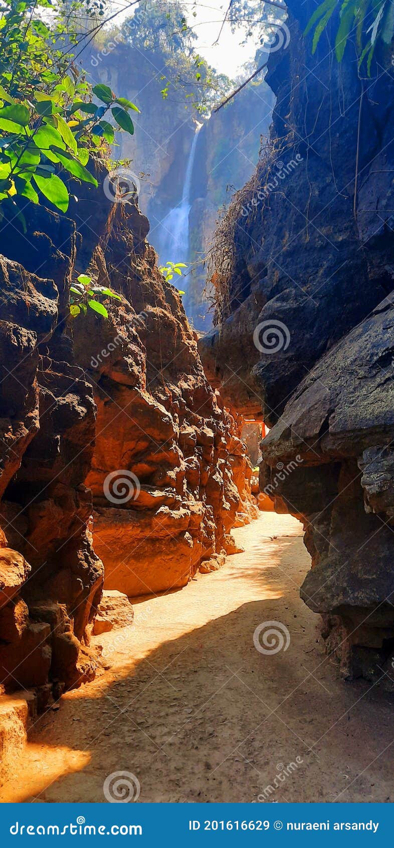 The hiden waterfall stock image. Image of hiden, nature - 201616629