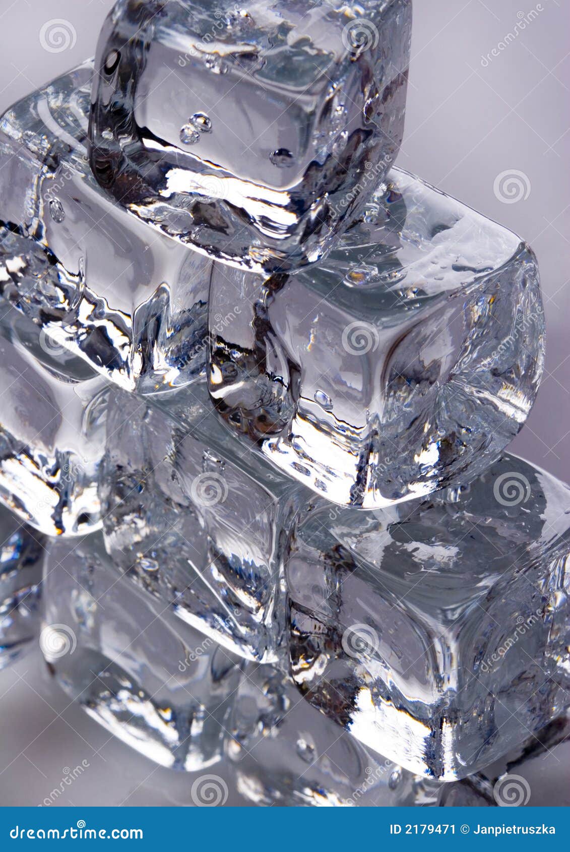 Hielo imagen de archivo. Imagen de fresco, refrigerador - 2179471