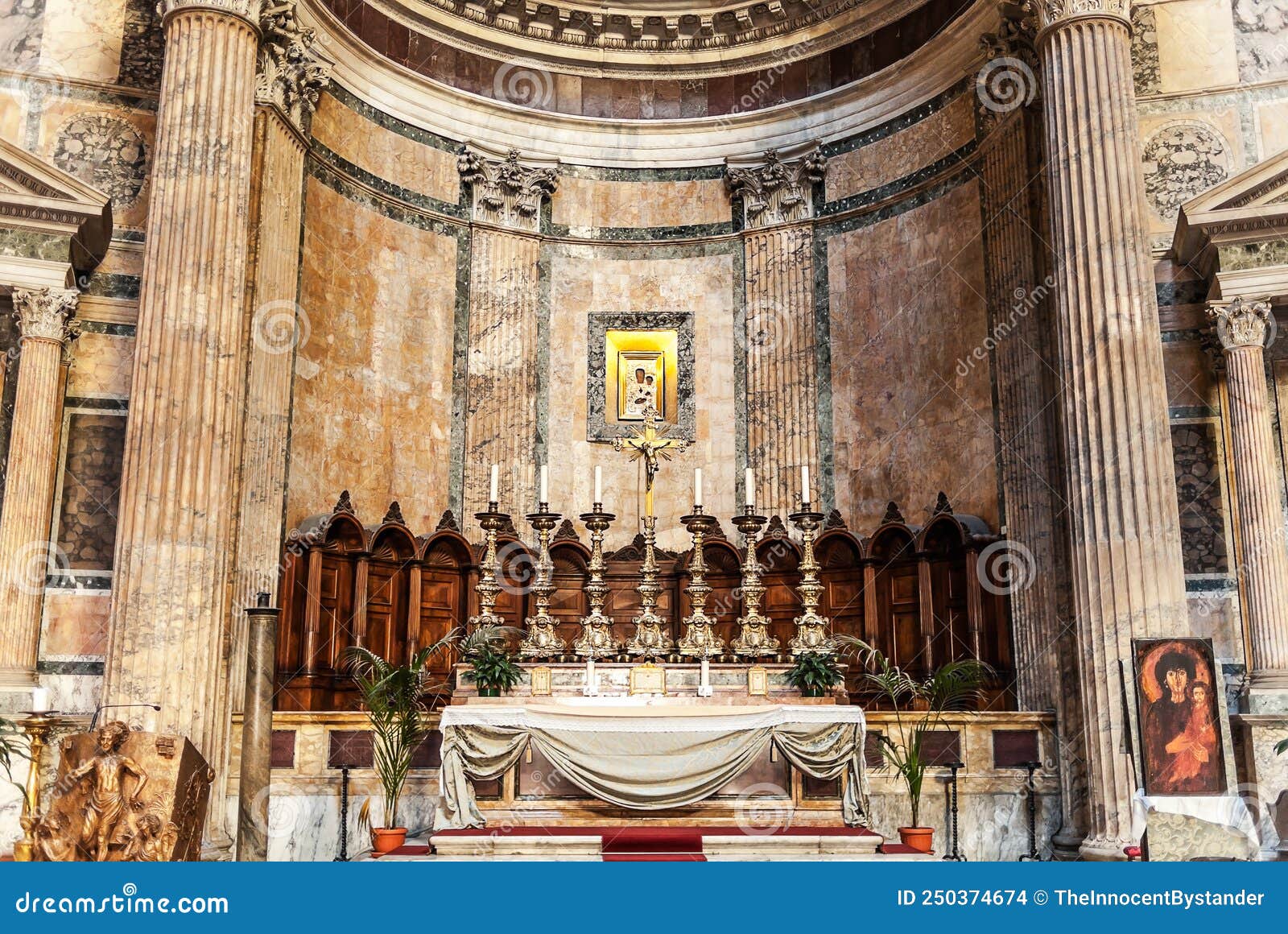 Rome - High Altar of the Pantheon Editorial Stock Image - Image of ...