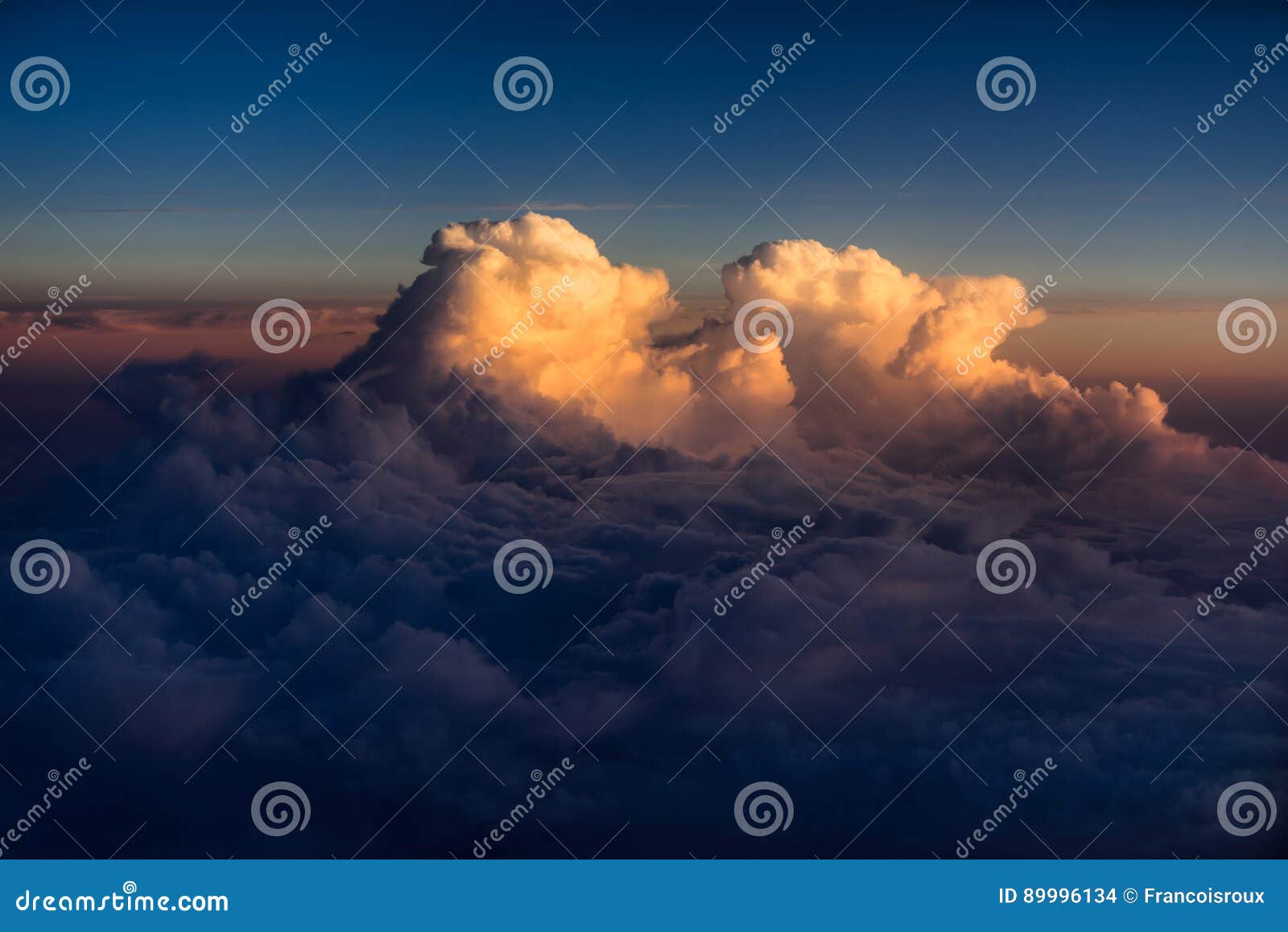 High Altitude Clouds at Sunset Over the Atlantic Ocean Stock Photo ...