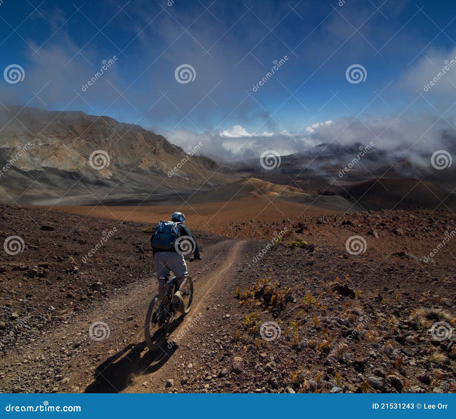 High Altitude Extreme Terrain, Rocky Mountain Peak And Jagged Ridge ...