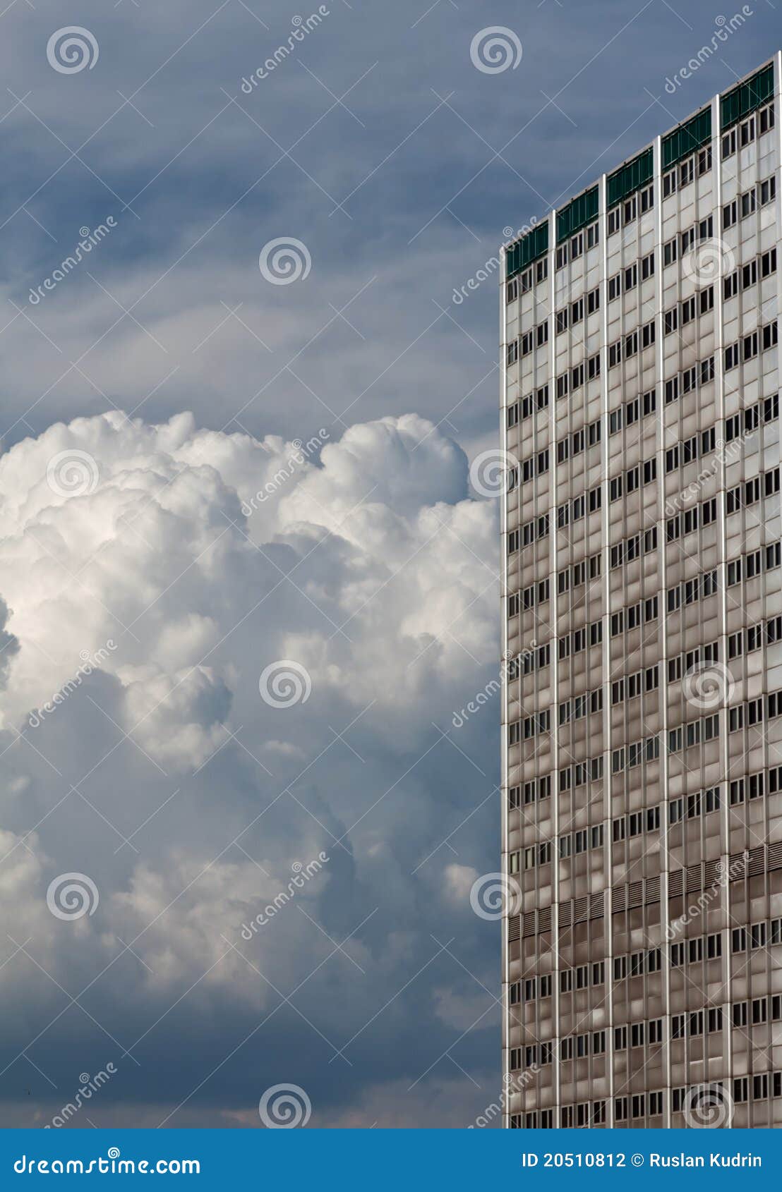 High Building and Bulk Cumulus Stock Photo - Image of tall, cloud: 20510812