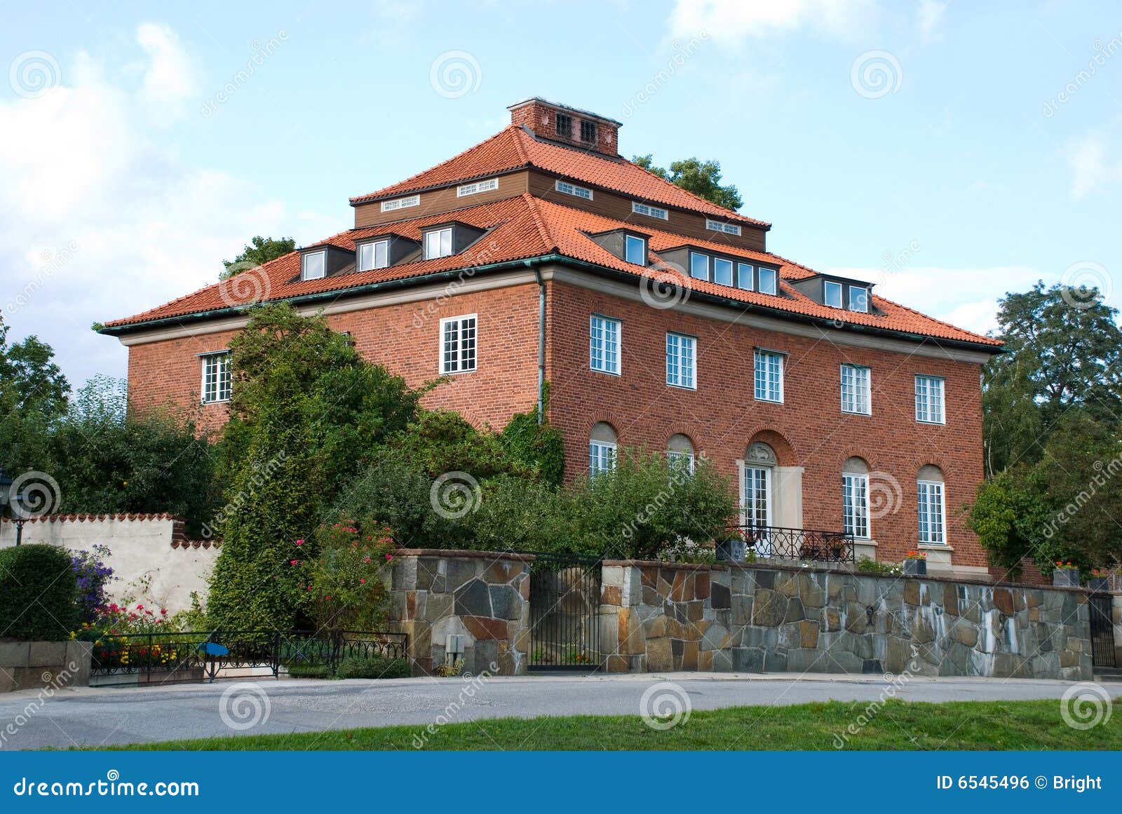 High Class House stock photo. Image of garden, fence, lifestyle - 6545496