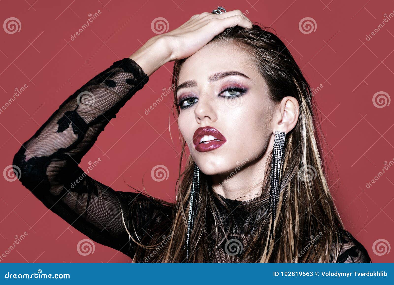 High Fashion Portrait Of Young Elegant Woman Beauty Makeup Beautiful