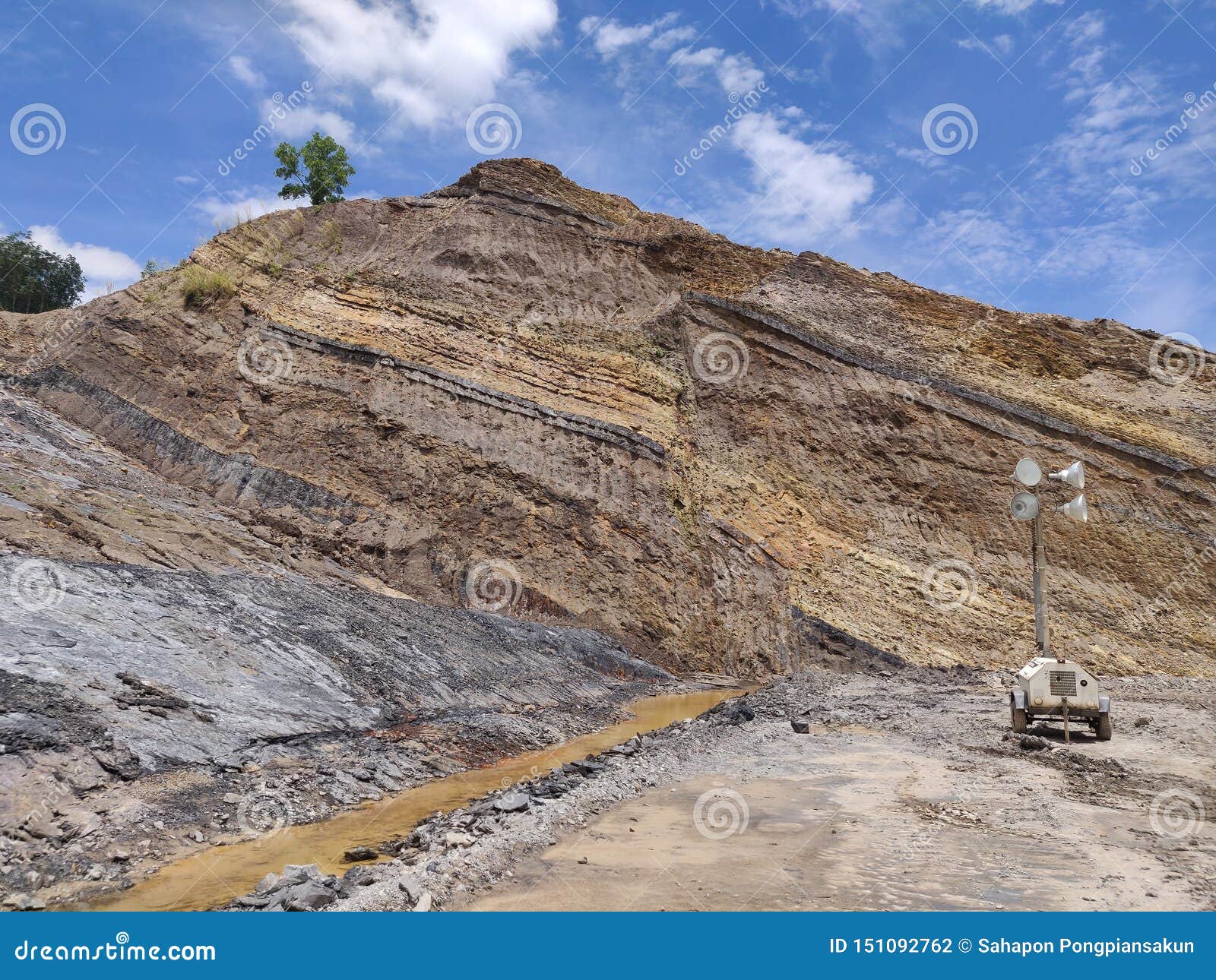 High Grade Coal Mine, Coal Layer Stock Photo - Image of grade, quarry ...