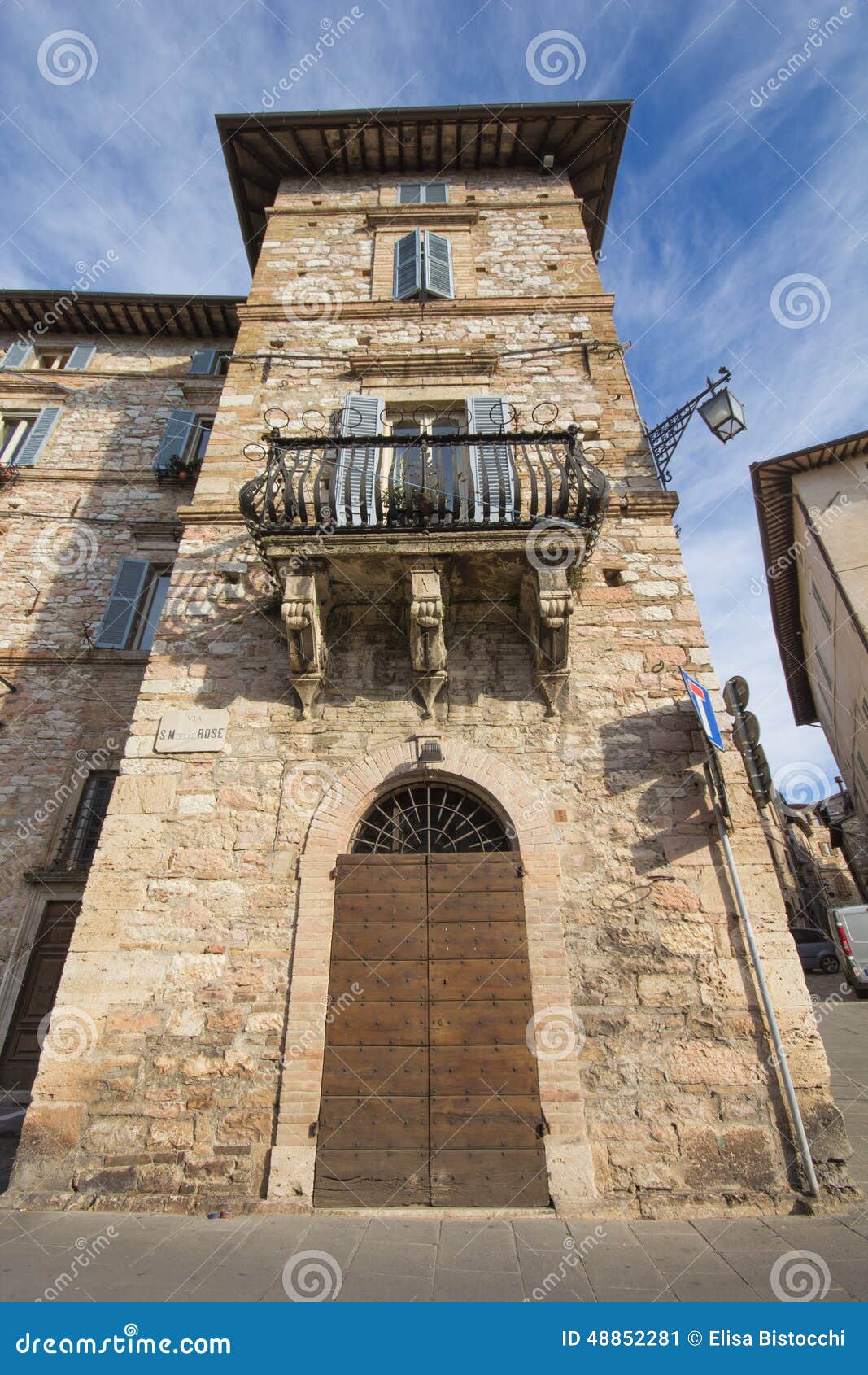 High house in Assisi stock image. Image of place, umbria - 48852281