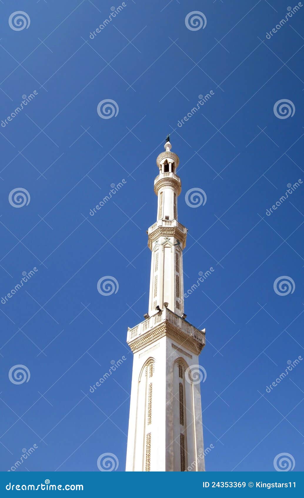 High mosque minaret stock image. Image of muhammad, beautiful - 24353369