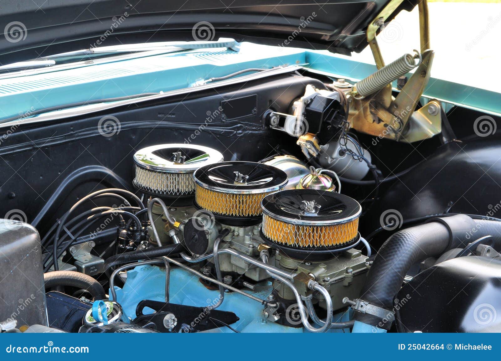 High Powered 421 Cubic Inch Engine Stock Photo - Image of horsepower ...