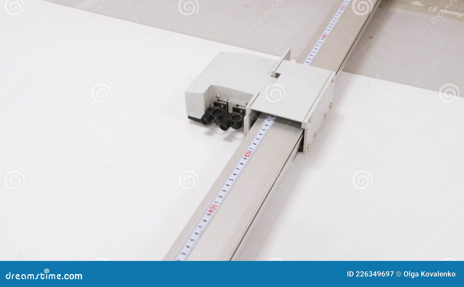 High Precision Digital Cutting System - Flatbed Cutter, Router during ...