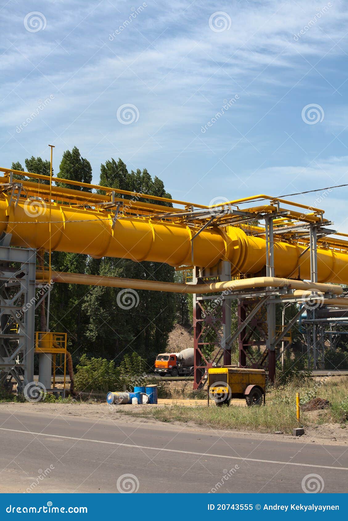 High pressure gas pipeline stock image. Image of metal - 20743555