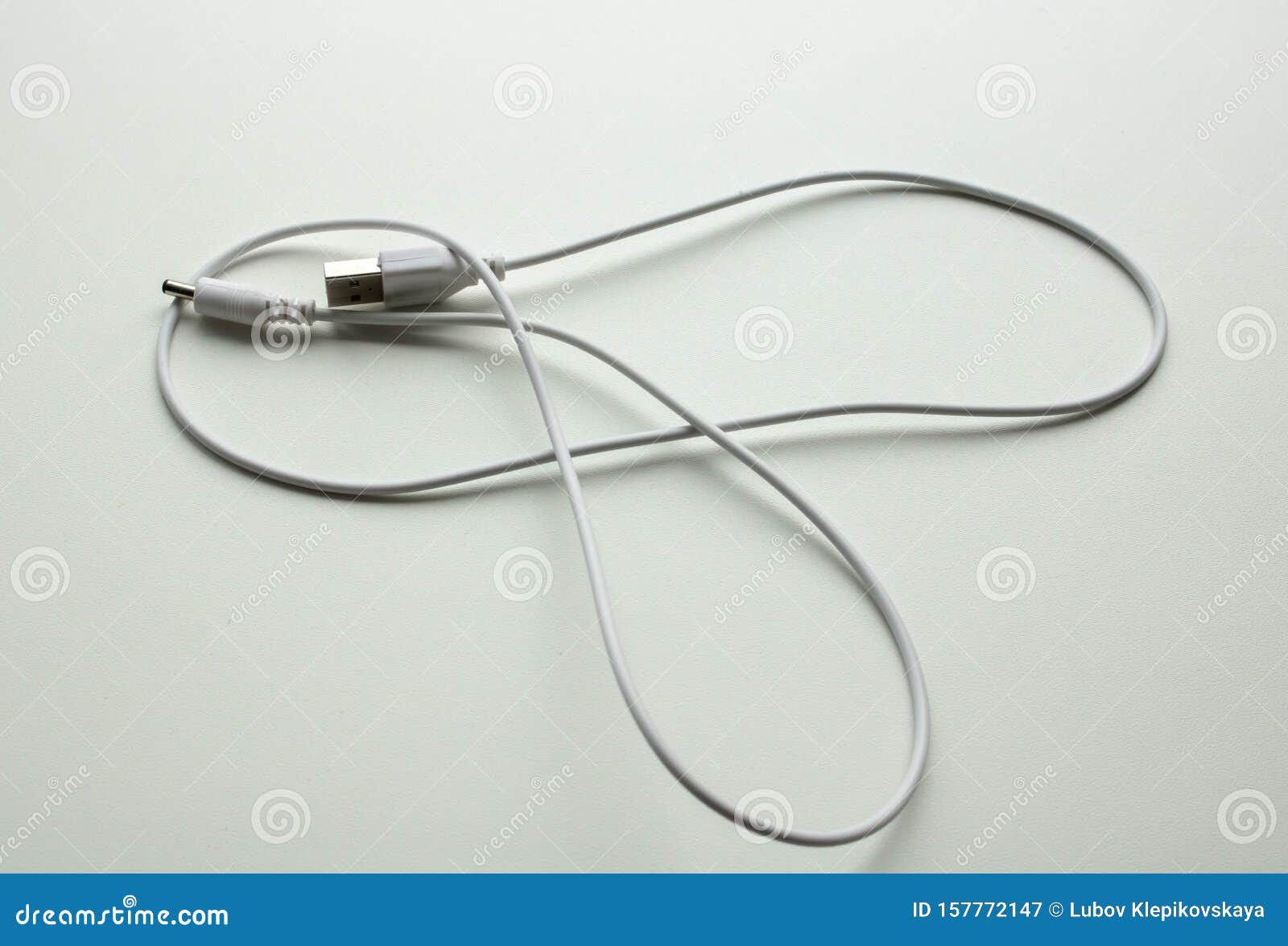 High Quality Generic White Color USB Data Cable Compatible with All ...