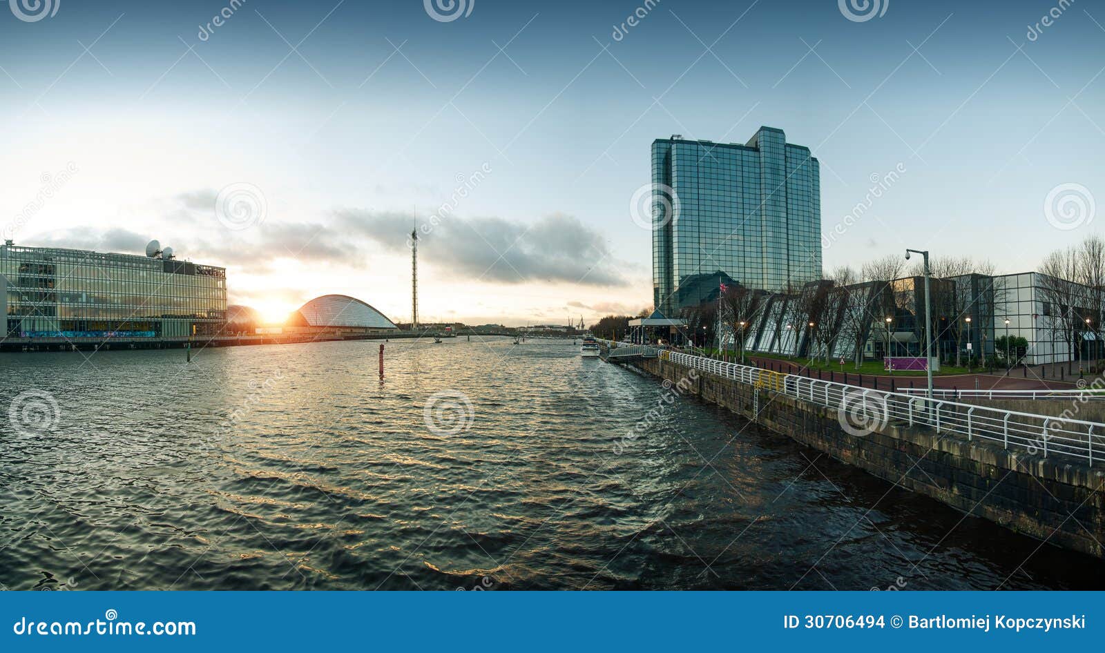 High Resolution Panorama of River Clyde in Glasgow Stock Photo - Image ...
