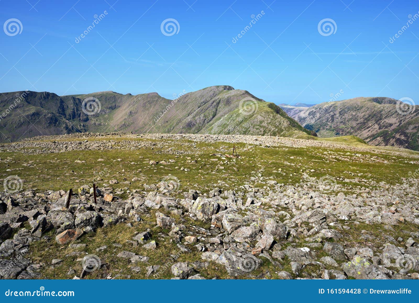 The High Ridge of the Mosedale Horseshoe Stock Photo - Image of green ...