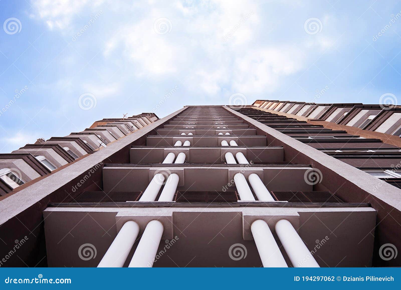 High-rise Building in the City Center. Column in Architecture Stock ...