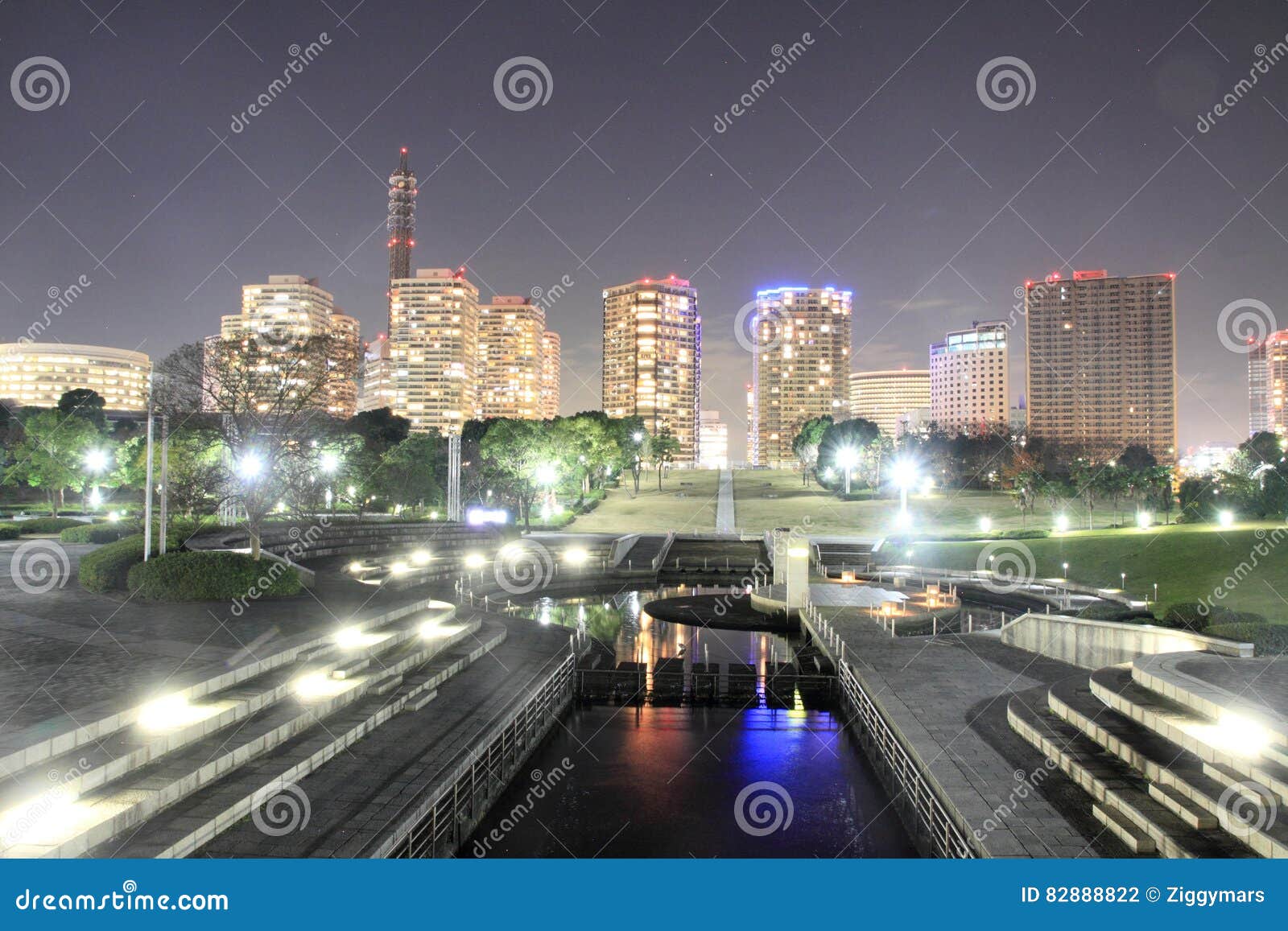 High-rise Flat in Yokohama Minatomirai 21 Stock Foto - Image of ...