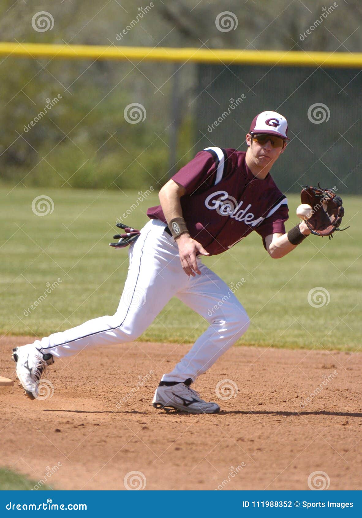 High School Baseball editorial photography. Image of looking - 111988352