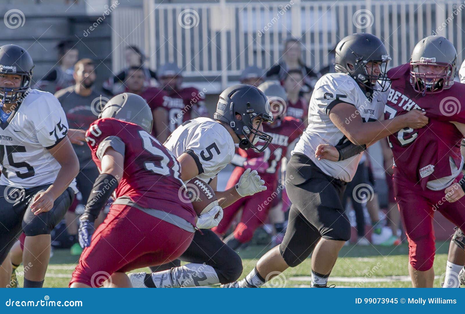 High school football editorial image. Image of league - 99073945
