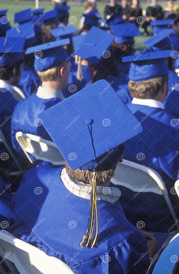 High School Graduating Class Editorial Photography - Image of ojai ...