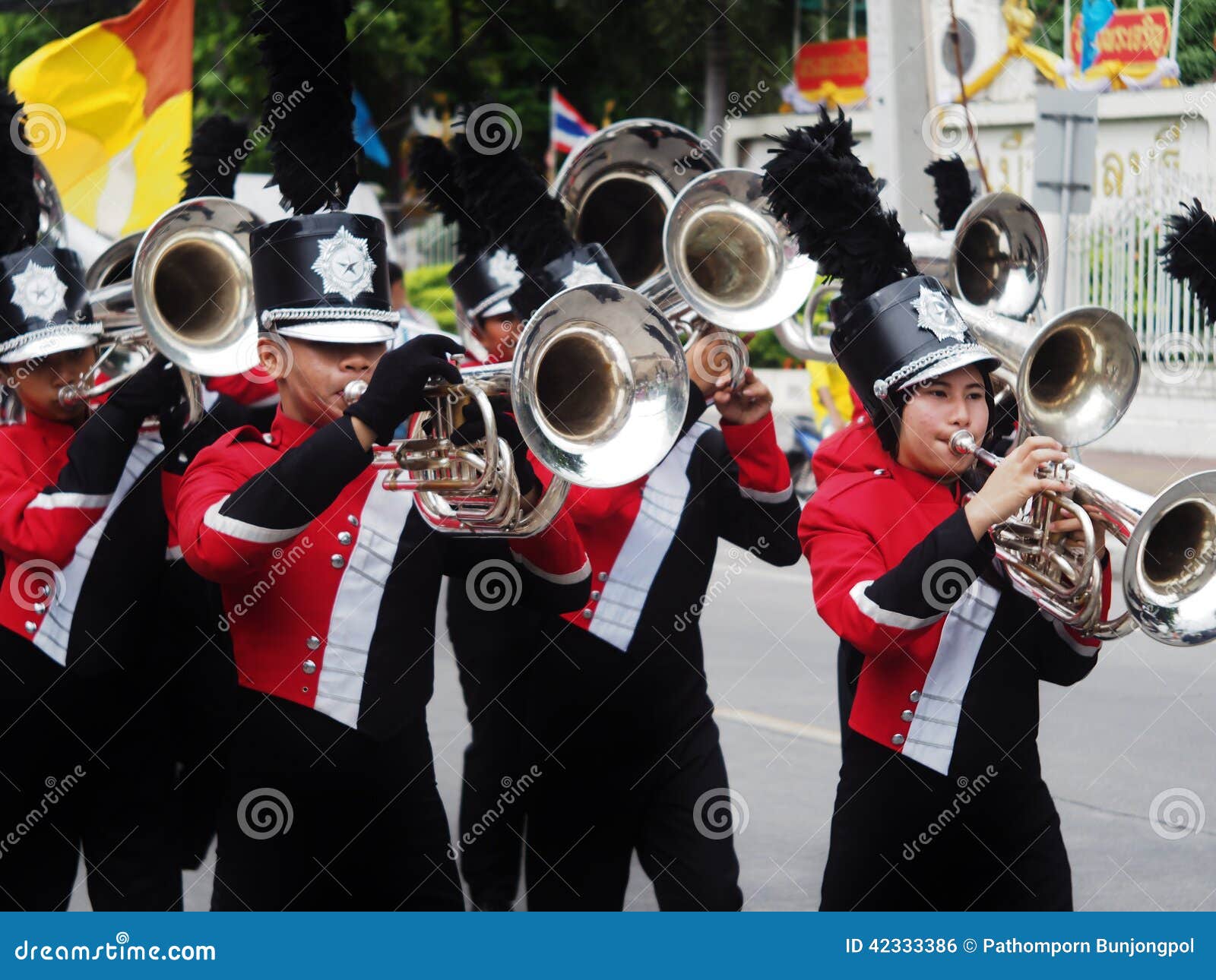 High school marching band editorial photo. Image of band - 42333386
