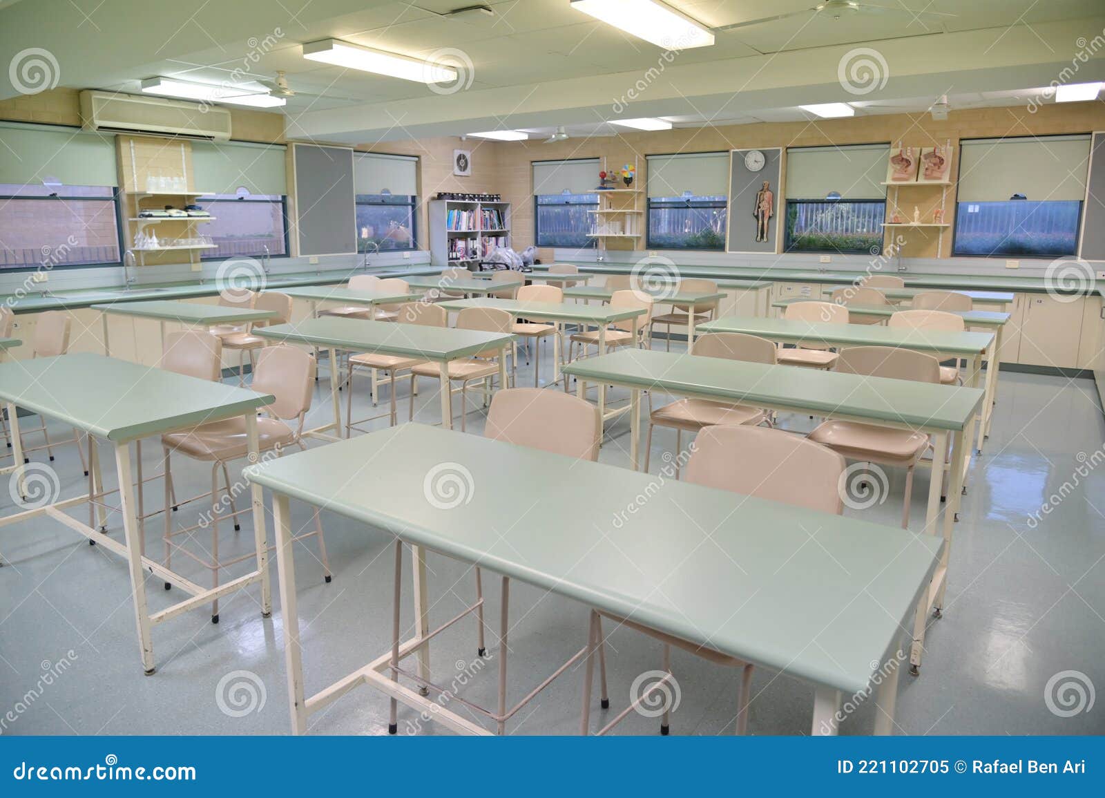 2,019 Empty Science Classroom Stock Photos - Free & Royalty-Free Stock ...