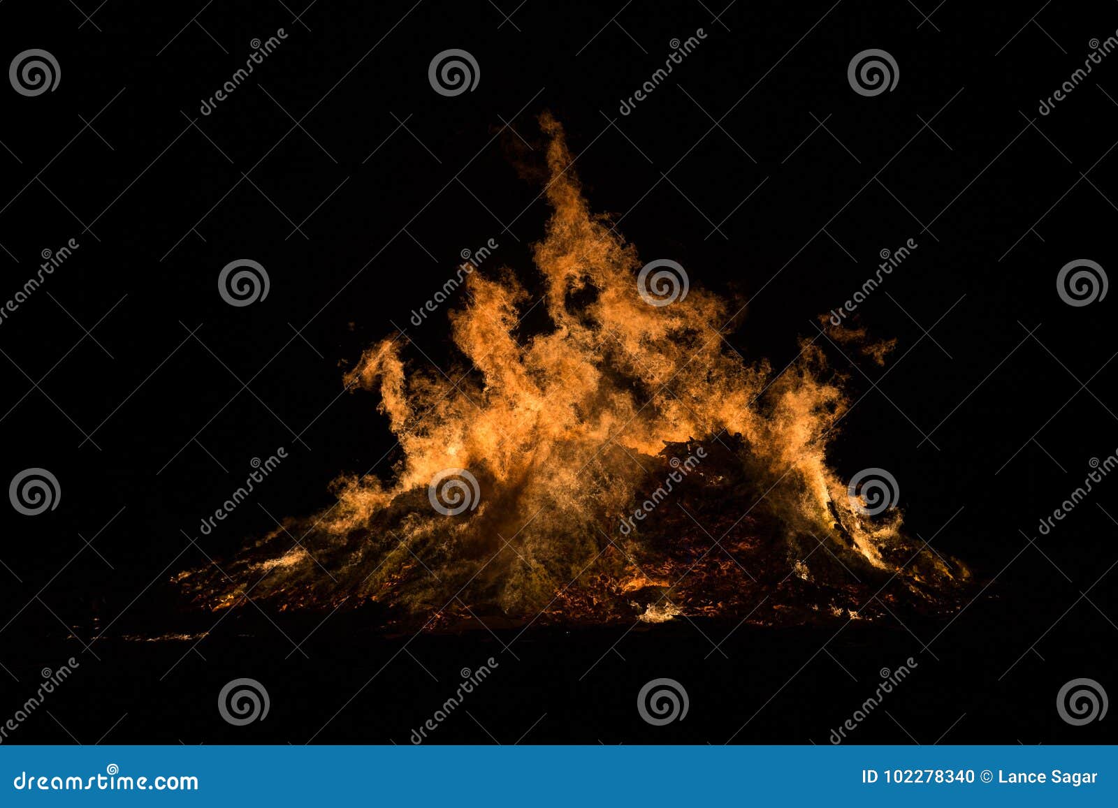 Bonfire Triangle stock photo. Image of night, engulfed - 102278340