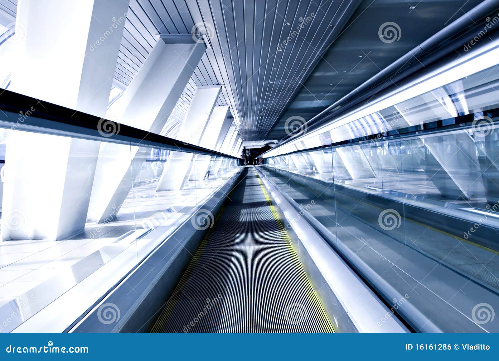 High-speed Moving Escalator Stock Photo - Image of futuristic, airport ...