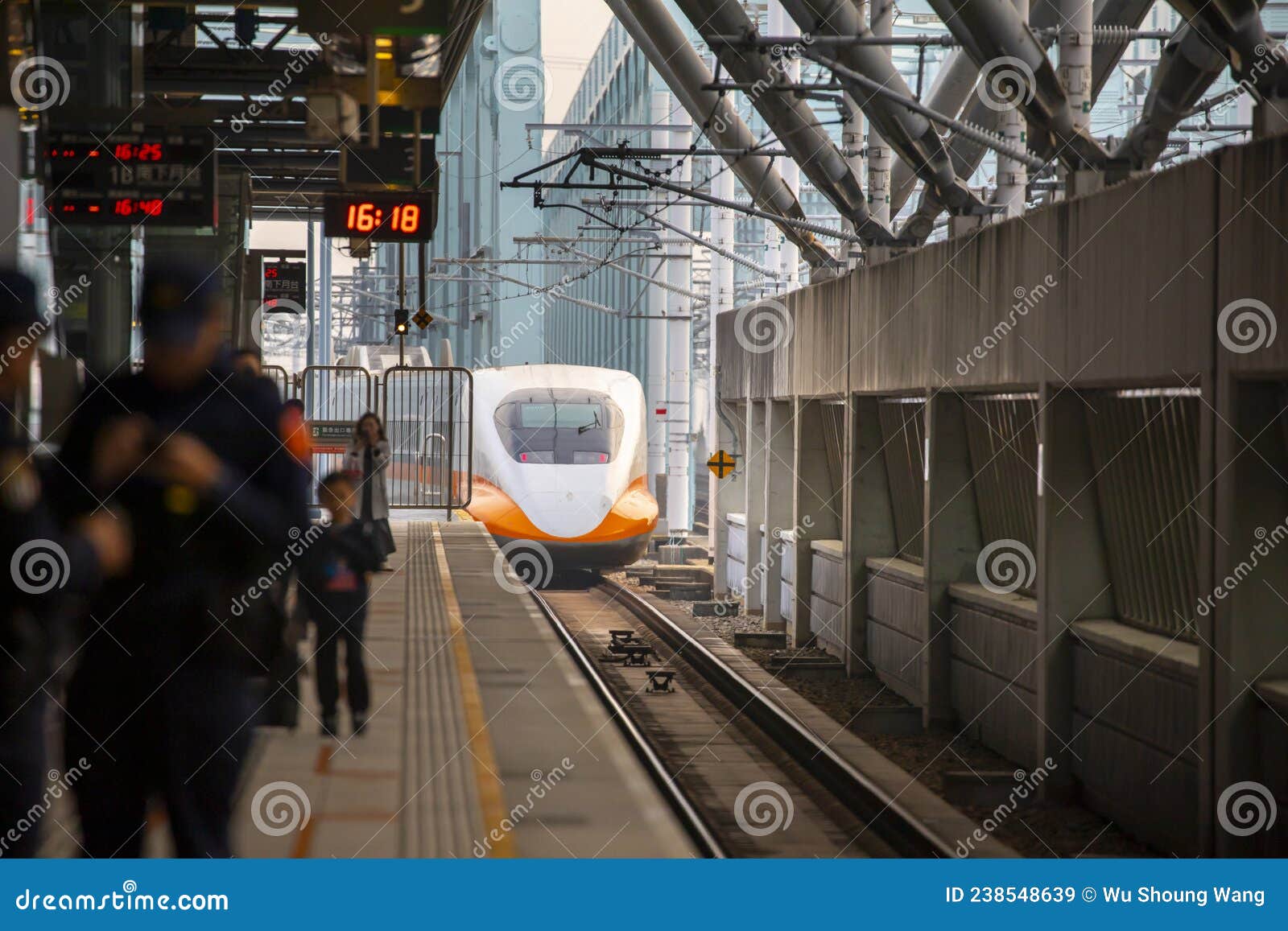 High Speed Railway, Station, Platform, Waiting, People, Train Stock ...