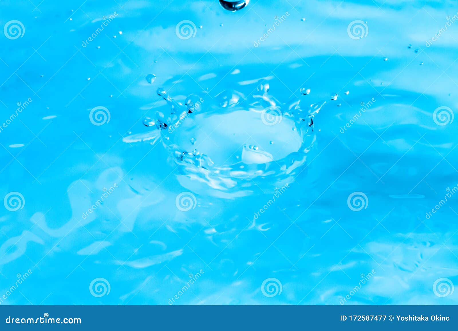 Ripples of Beautiful Water Drops Falling on Water Stock Image - Image ...