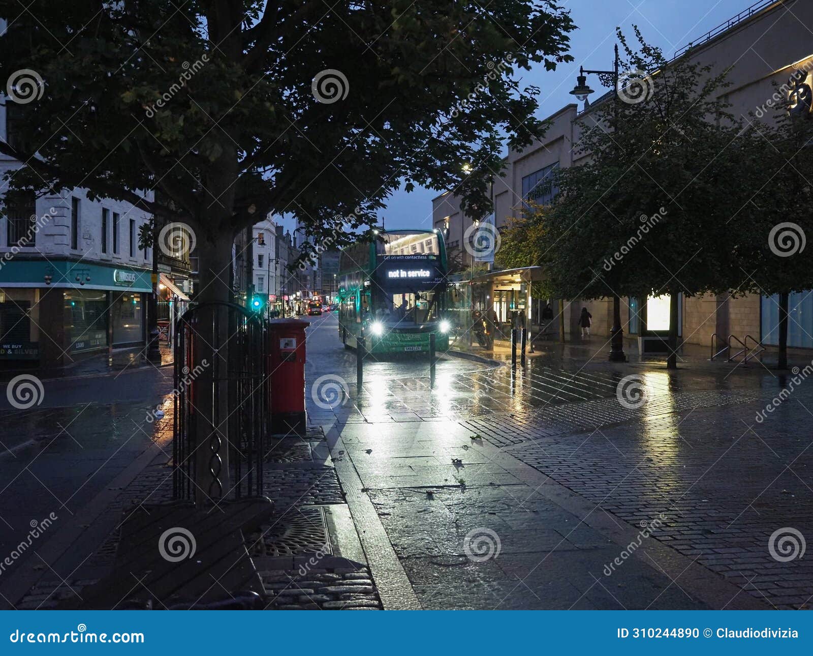 High Street at Night in Dundee Editorial Image - Image of scottish ...