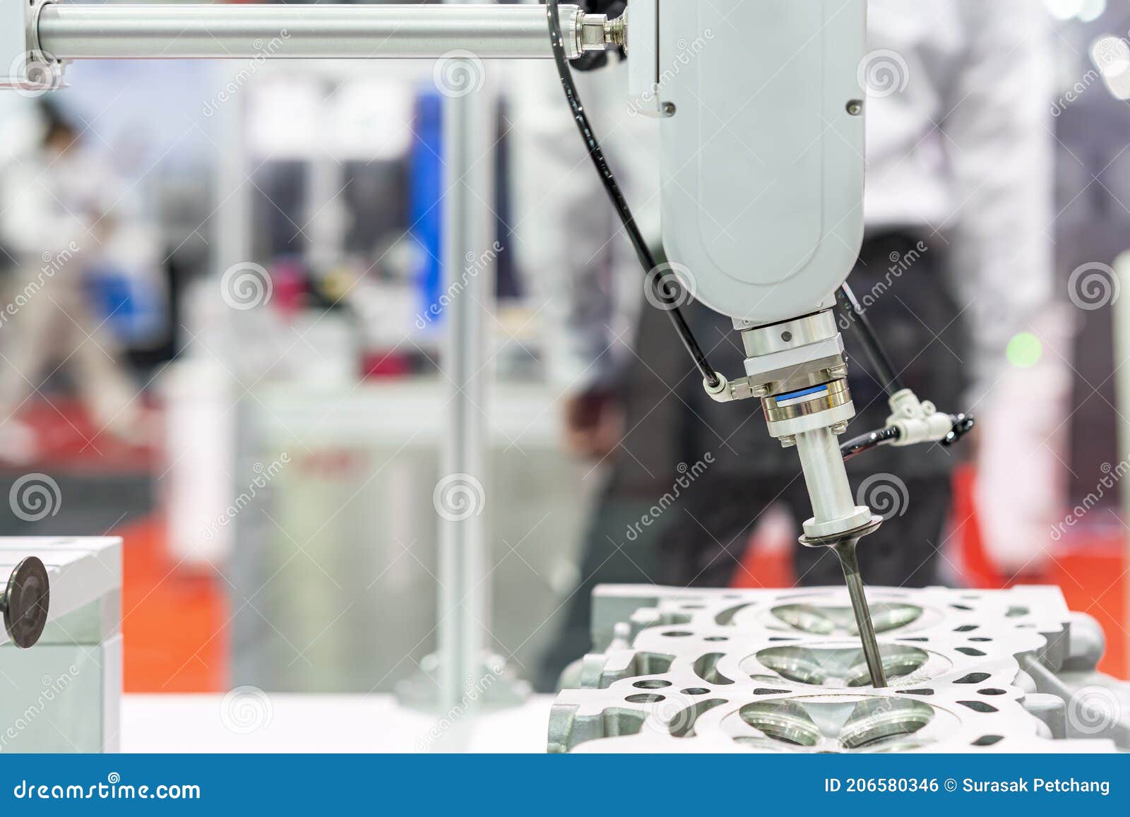 High Technology Accuracy And Modern Automatic Picking By Vacuum Or ...