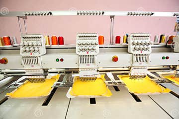High Technology Automatic Sewing Machine Control by Computer ...