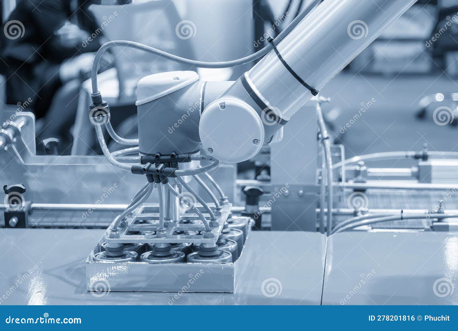 The High Technology Material Handling Process by Automatic Robotic ...