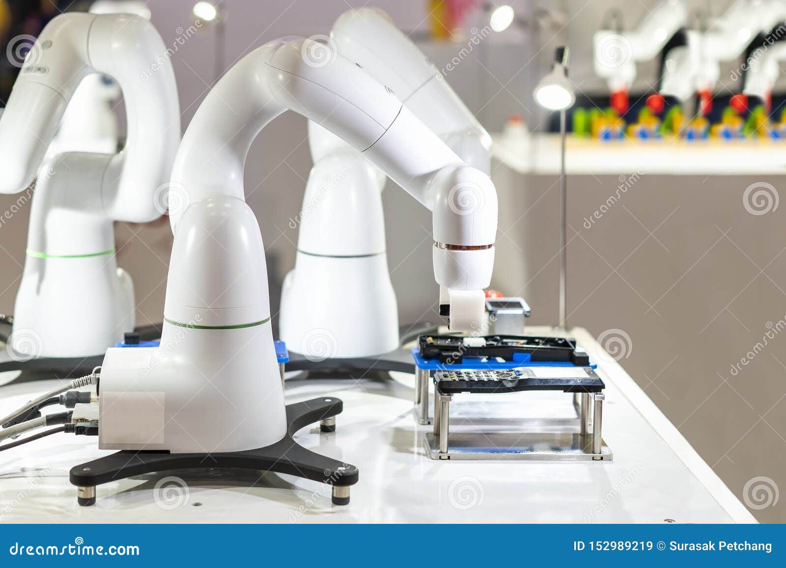 High Technology and Precision Automated Robot Grip during Working Catch ... High Technology and Precision Automated Robot Grip during Working Catch ...