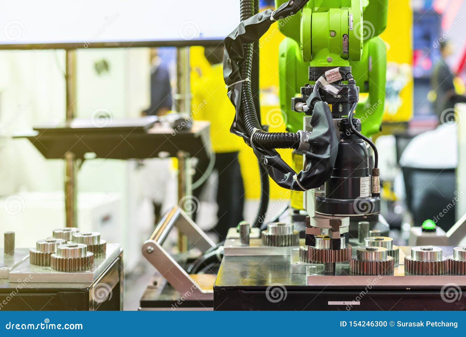 High Technology & Precision Robot Grip with Camera and Automatic Clamp ...