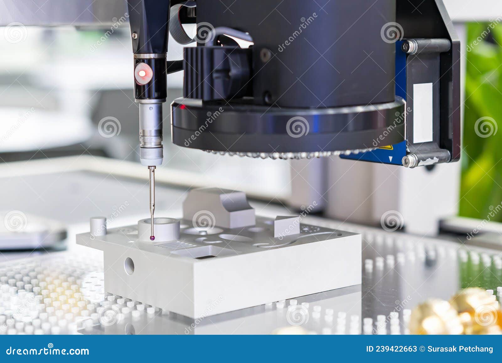 High Technology Precision Video Measuring Machine with Visual Camera ...