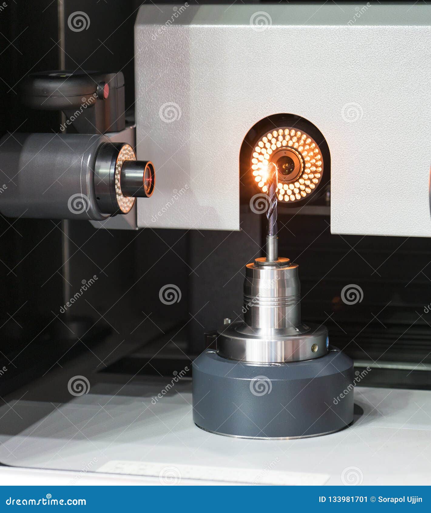 High Technology Tool Presetting Machine Inspection Diameter Radius ...