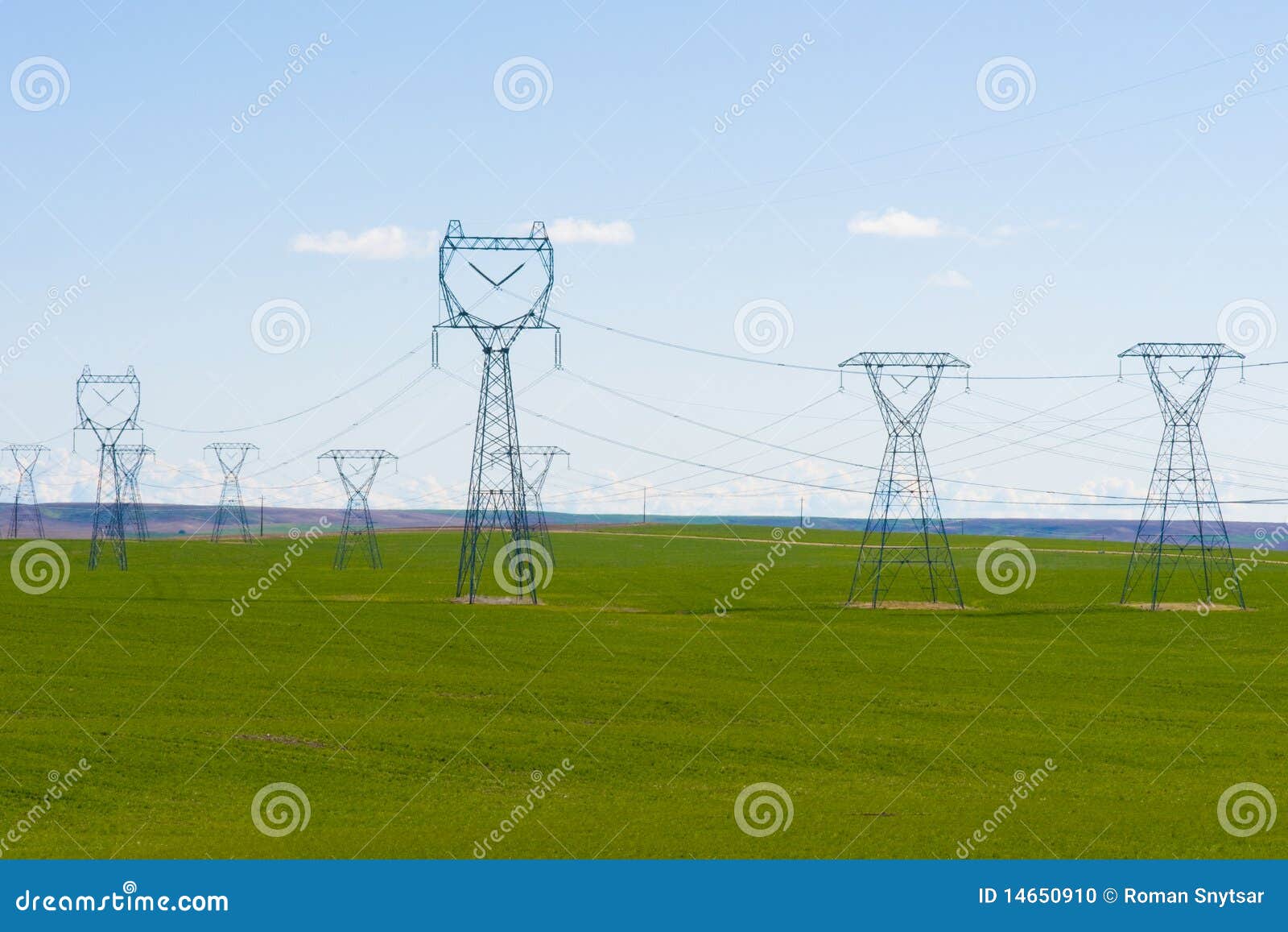 High voltage powerline stock photo. Image of powerline - 14650910