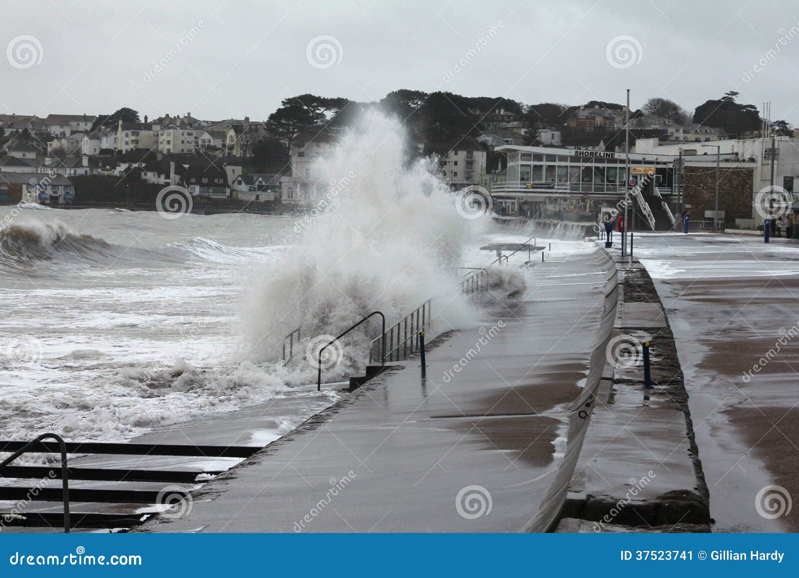 High Waves editorial photo. Image of strong, powerful - 37523741
