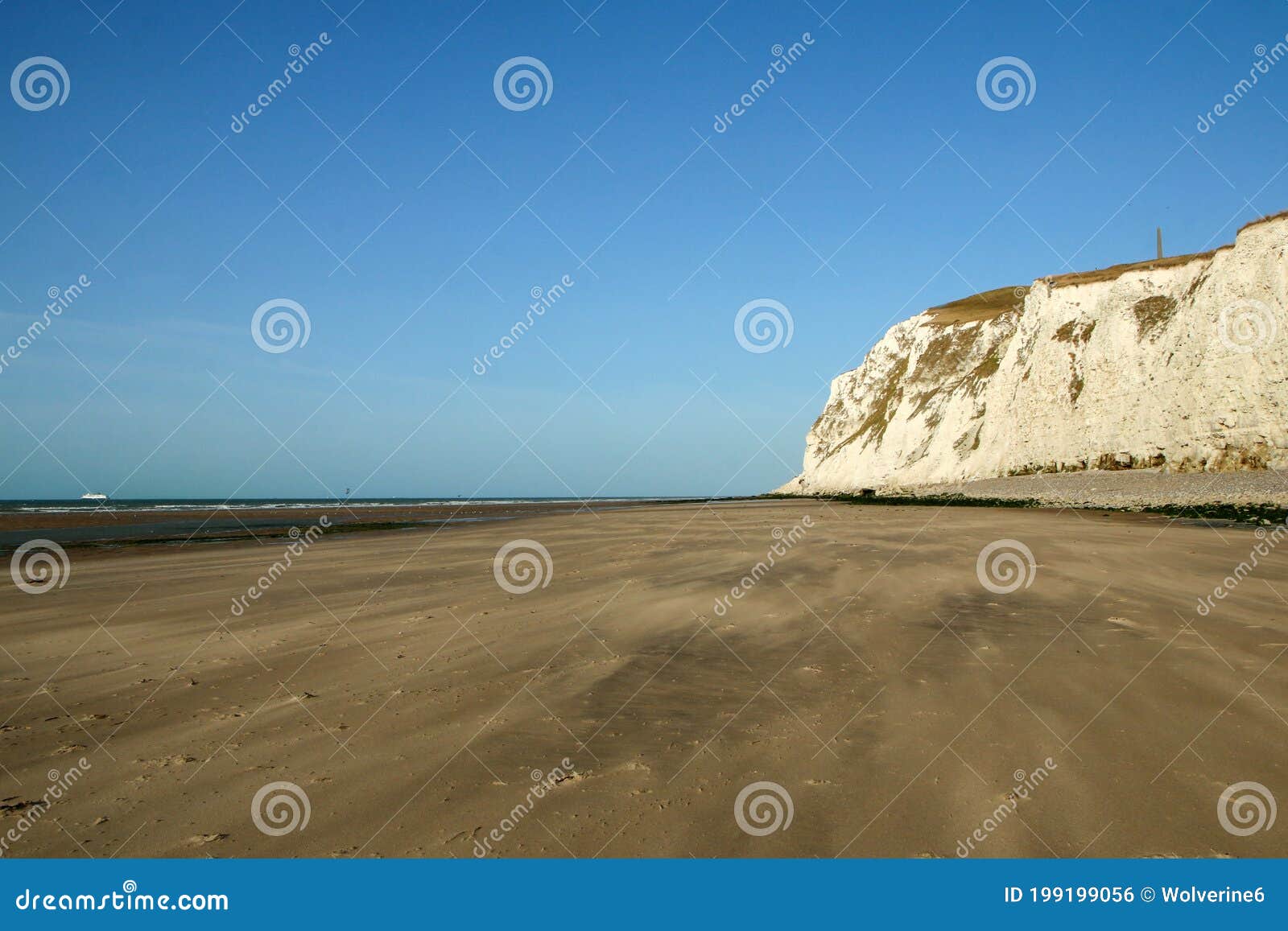 The High White Cliffs on the Shore of the Channel at Escalles Stock ...